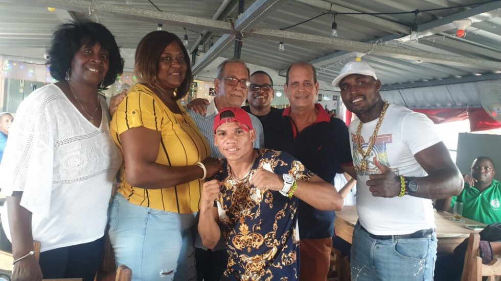 Nuestro homenaje al maestro René Navarro - La Fela